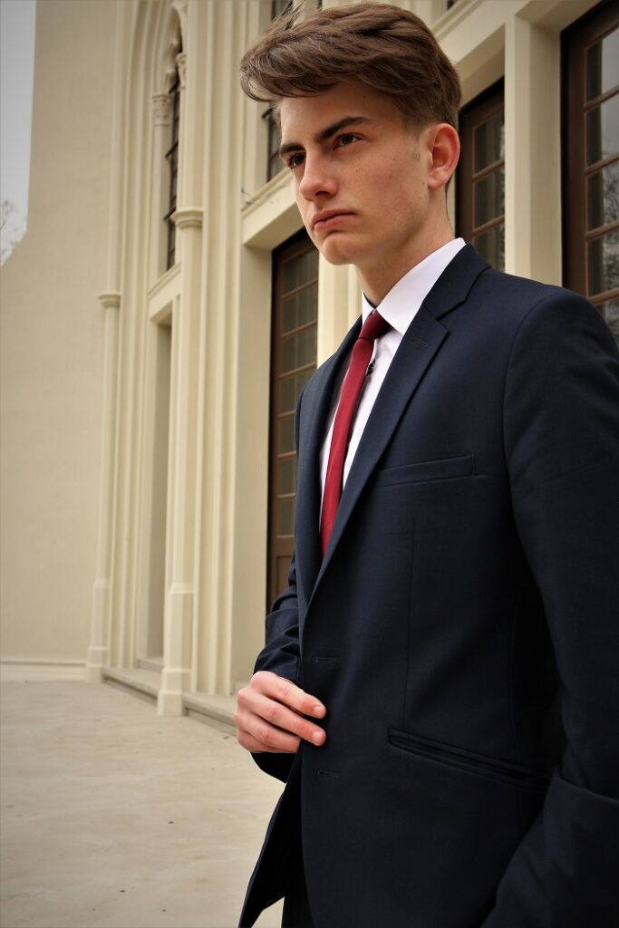 A Guide to Men's Suit Styles, Types, Fits and Details | Tailored Suits ...